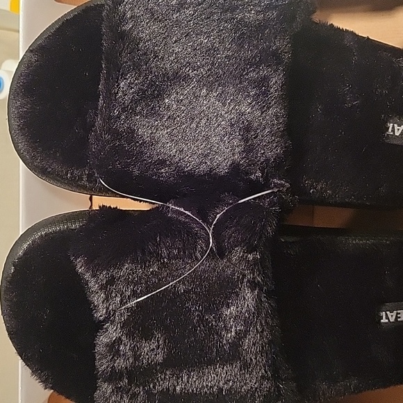 32 Degrees | Shoes | 32degrees M Plush Slides | Poshmark